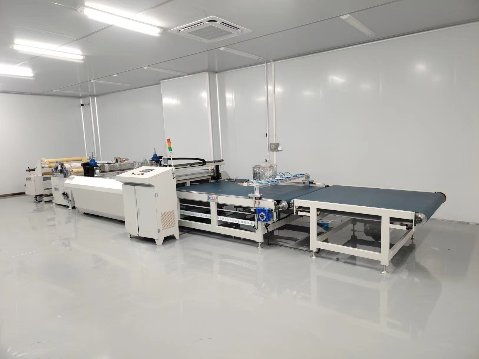 Precision Slit Coating Machine Uniform Coating Weight Adjustable Die